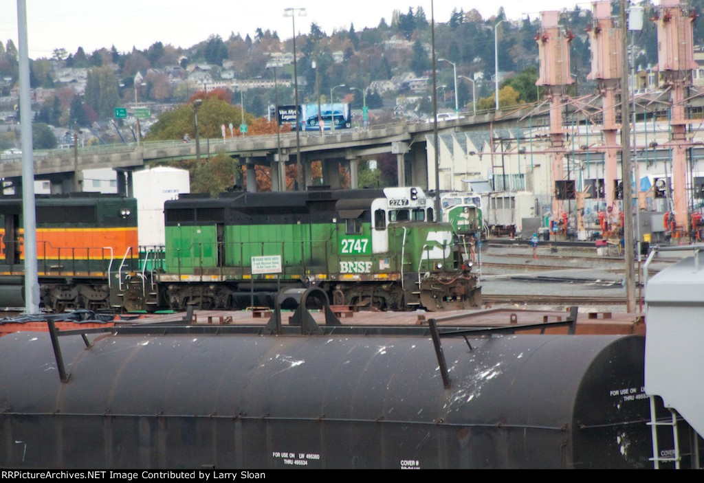 BNSF 2747